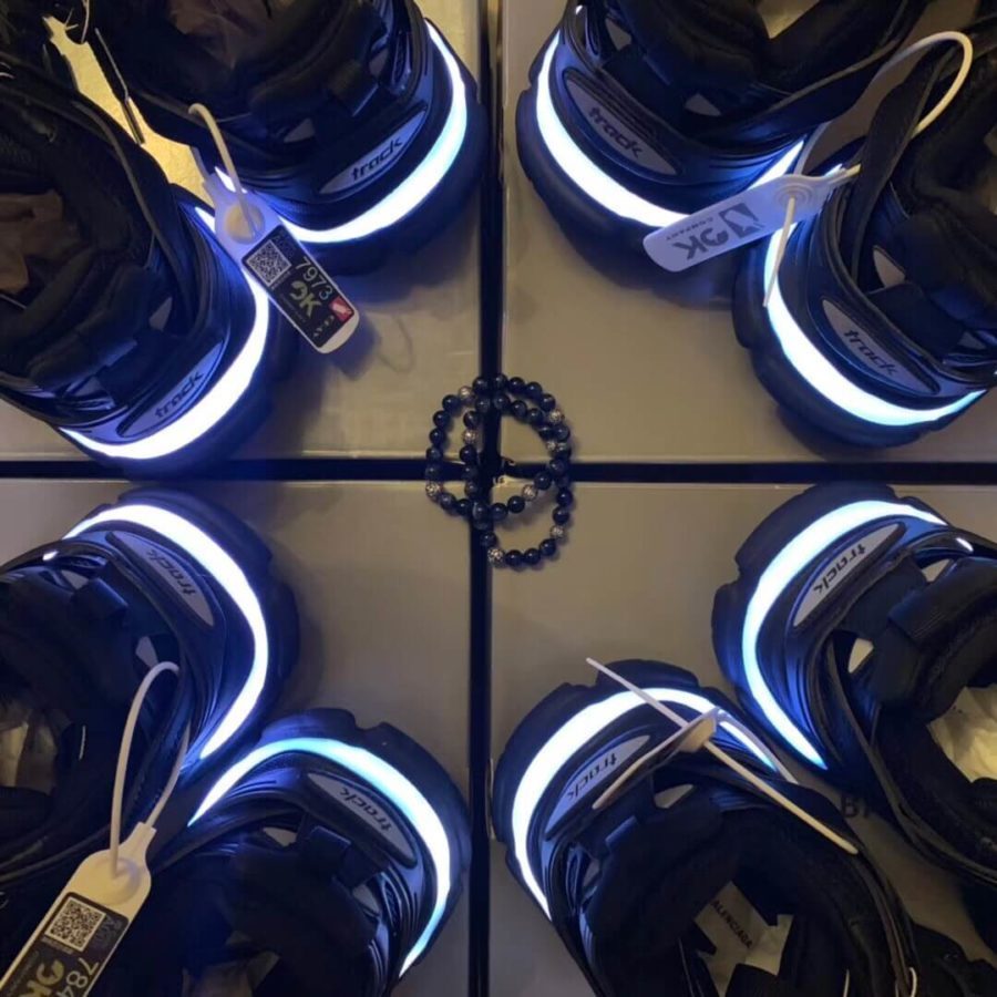 Giày Balenciaga Track Led có đèn giá rẻ nên mua | Ruby Store